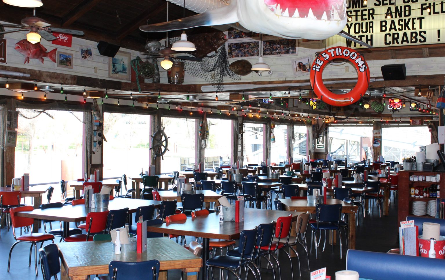 Restaurants & Bars - Old Sacramento Waterfront